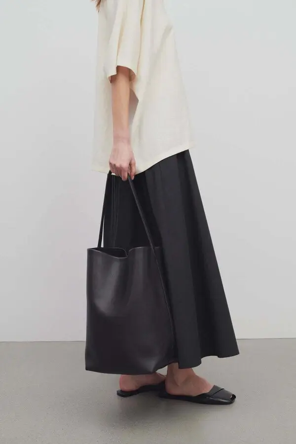 THE ROW Park Slouchy Leather Tote Bag