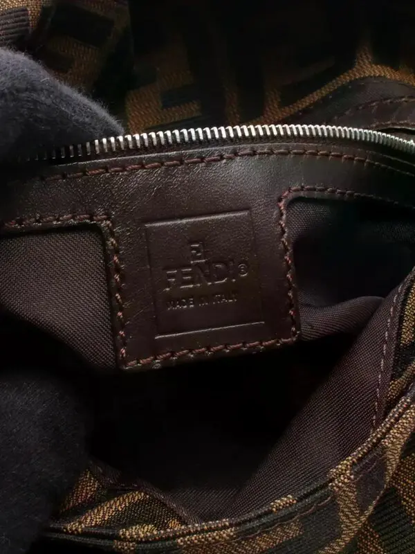 Fendi 2000-2010 Zucca Canvas Baguette Shoulder Bag