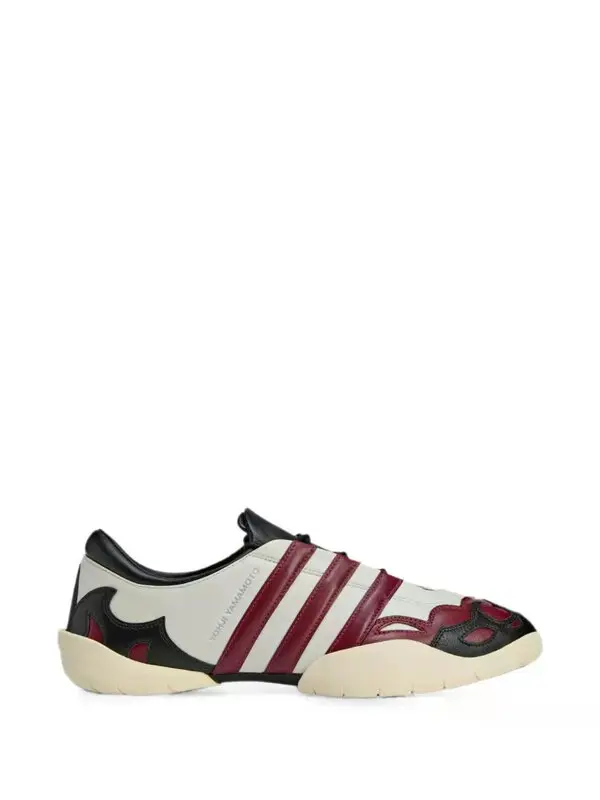 Y3 Regu 2002 Sneakers