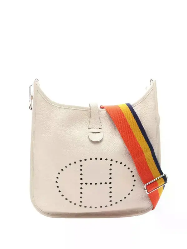 Hermès 2015 Clemence Evelyne Iii Pm Crossbody Bag - White