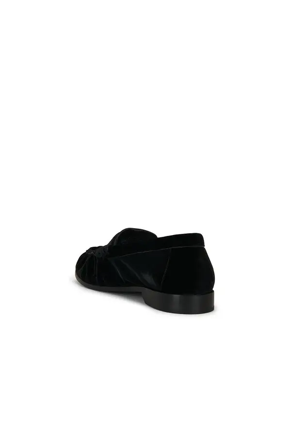 Saint Laurent Le Loafer Supple Pin In Black