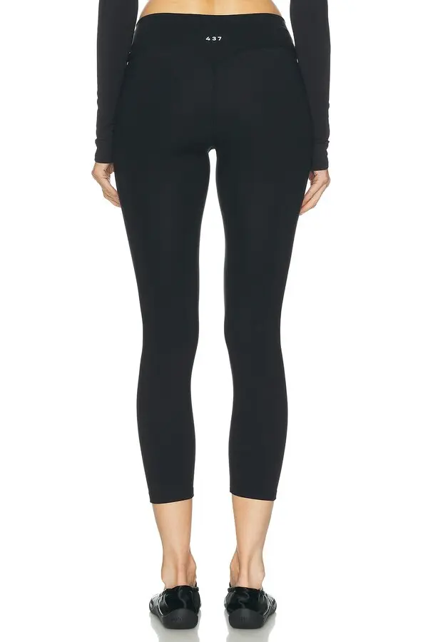 437 The Cropped Legging
