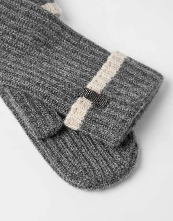 Brunello Cucinelli Bead-embellished Knitted Mittens - Gray