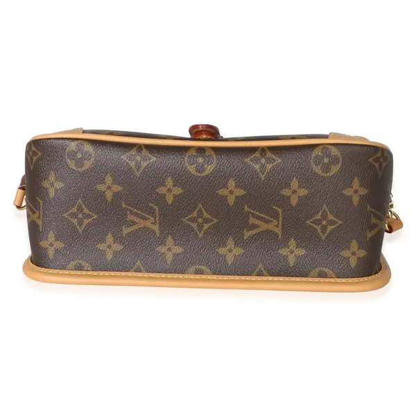 LOUIS VUITTON Monogram Canvas Diane Shoulder Bag - Brown