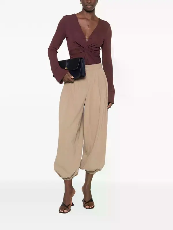 Imperial Twist-detail V-neck Bodie