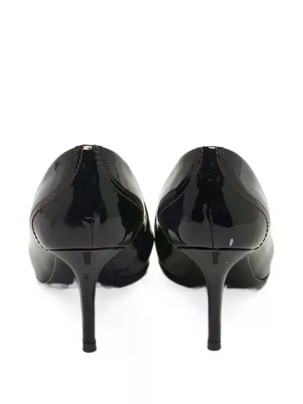 LOUIS VUITTON Round-toe Logo-plaque Pumps