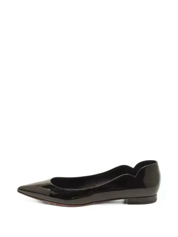 CHRISTIAN LOUBOUTIN Hot Chickita Scalloped-edges Ballet Flats - Black