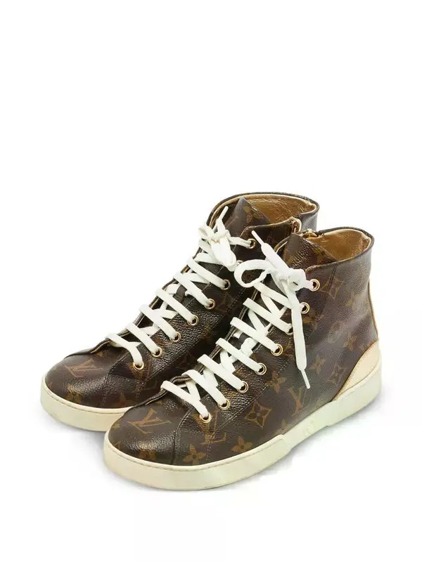 LOUIS VUITTON Stellar Monogram Sneakers