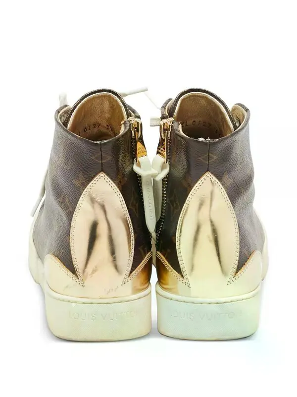 LOUIS VUITTON Stellar Monogram Sneakers