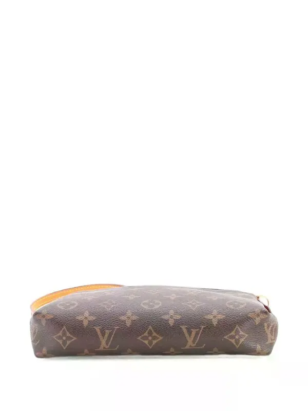 LOUIS VUITTON Pallas Monogram Canvas With Leather Clutch Bag