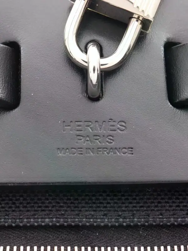 Hermès 2021-2026 Toile Herbag Zip 31 Satchel - Black