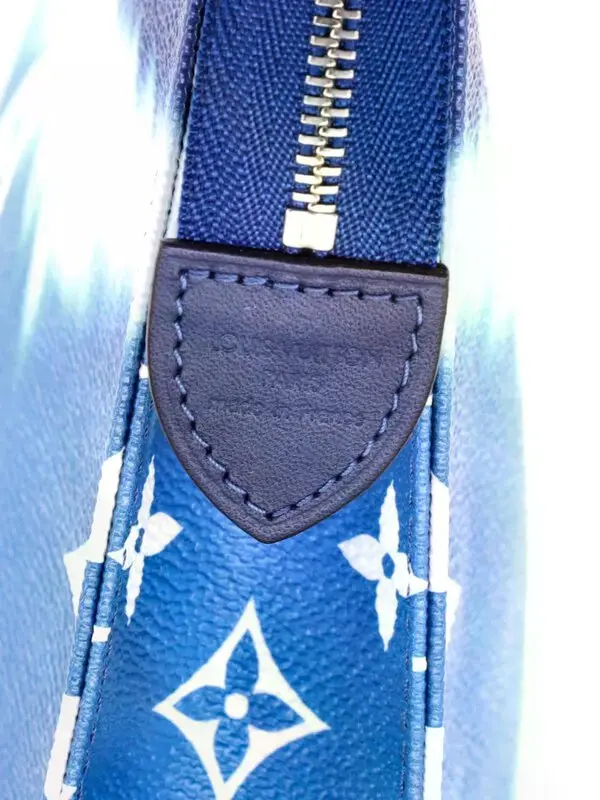 LOUIS VUITTON Escale Monogram Giant Toiletry Pouch 26 Clutch Bag - Blue
