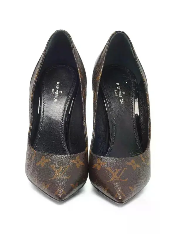 LOUIS VUITTON Chérie Monogram Heeled Pumps