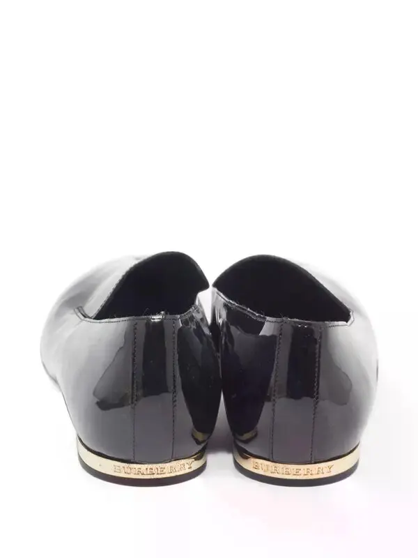 Burberry Pointed-toe Leather Loafers