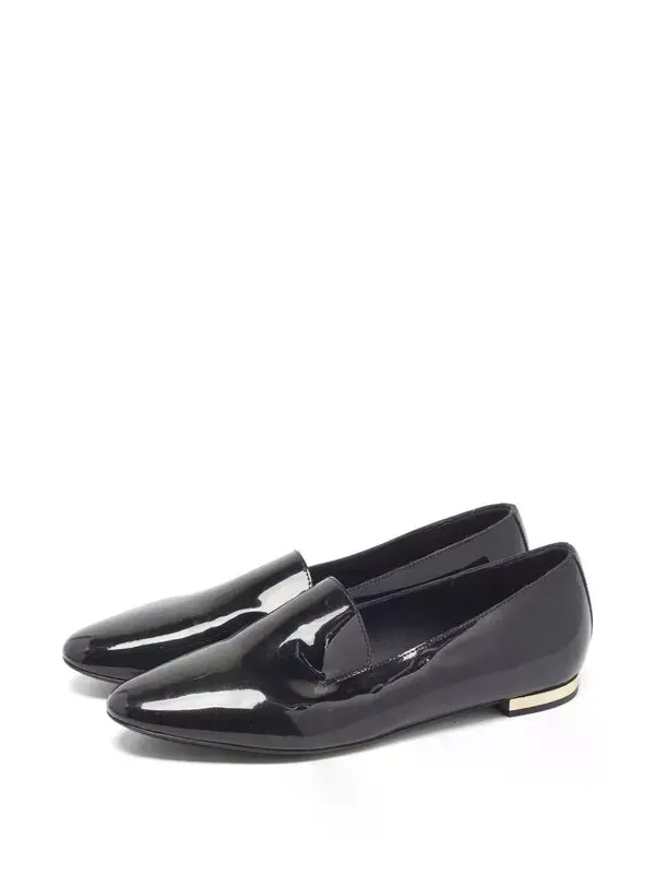 Burberry Pointed-toe Leather Loafers - Black