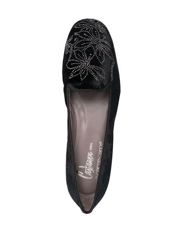 CastaÑer Round-toe Flat Shoes