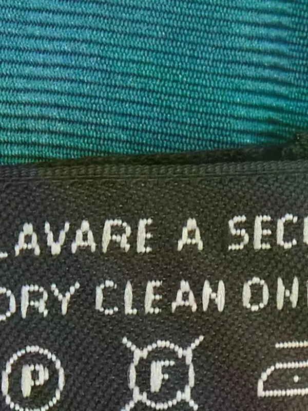 Gucci Crest Chain-print Scarf