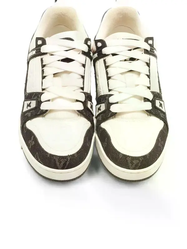 LOUIS VUITTON Monogram Trainer Sneakers