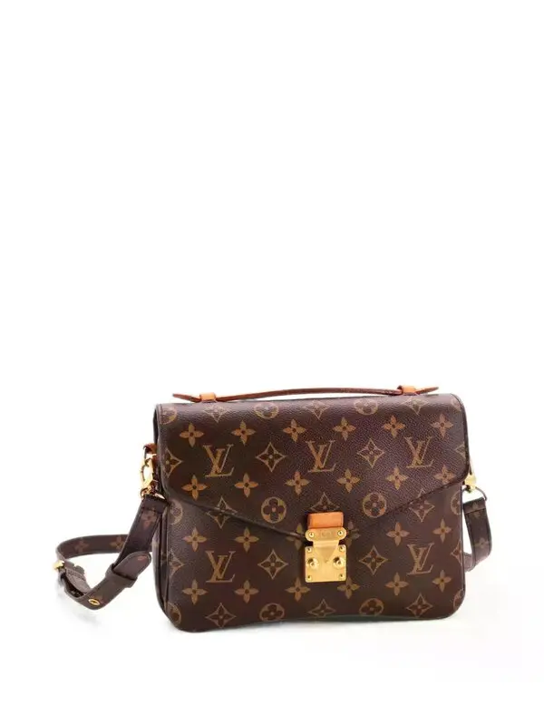 LOUIS VUITTON Pochette Metis Monogram Canvas Crossbody Bag