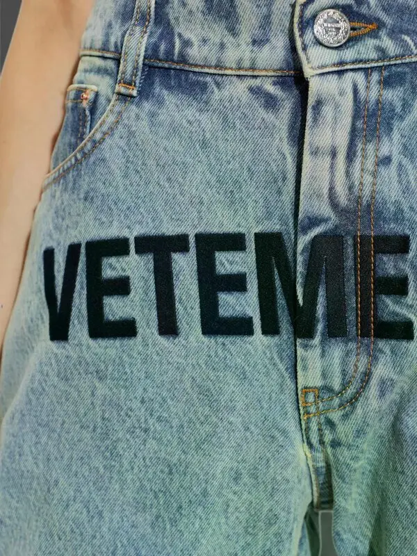 Vetements Logo-embroidered Jeans