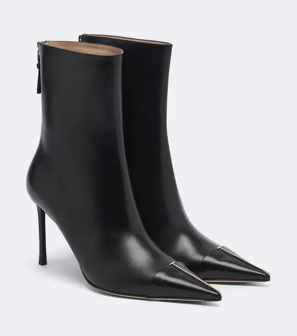 TOM FORD T Leather Ankle Boots - Black