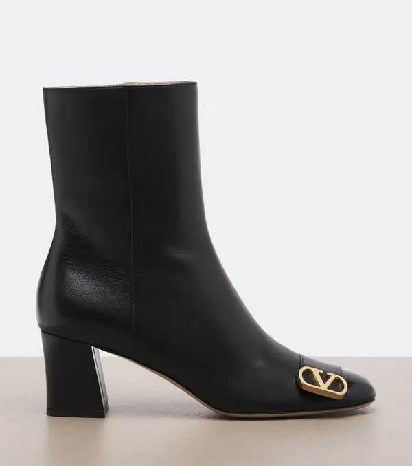 Valentino Garavani Veeside Leather Ankle Boots