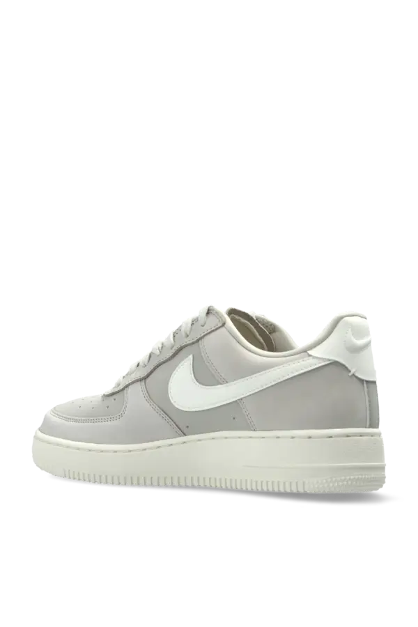 Nike Force 1 Retro Sneakers