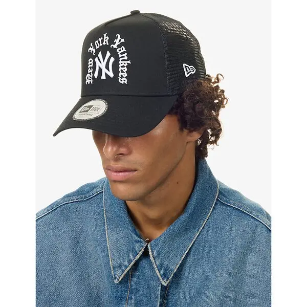 New Era New York Yankees Cotton And Mesh Trucker Cap