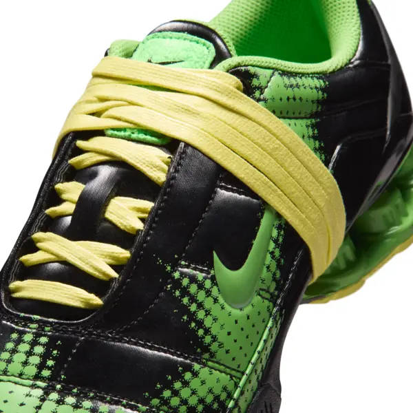 Nike Total90 Shox Magia Sneakers - Black