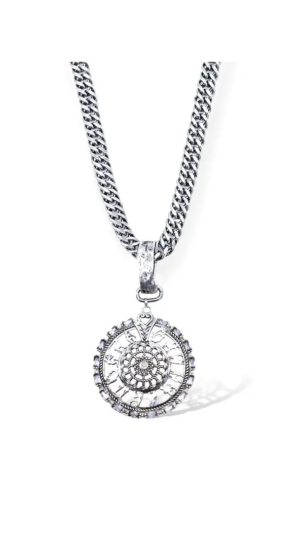 BAYEMEYC Galassia Medallion Necklace