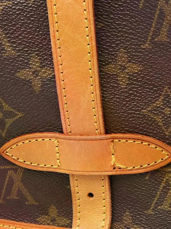 LOUIS VUITTON 1992 Monogram Saumur 30 Crossbody Bag