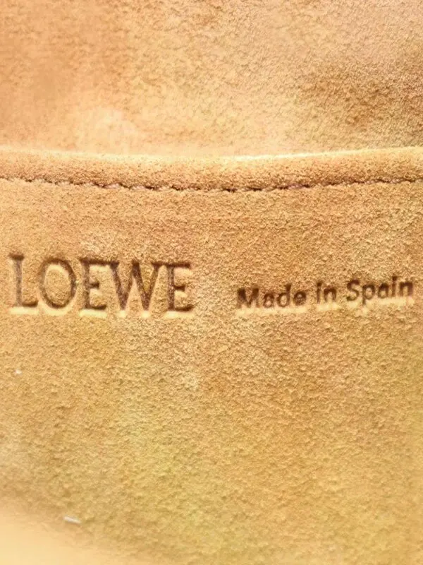 Loewe 2010-2026 Small Leather Amazona 180 Satchel