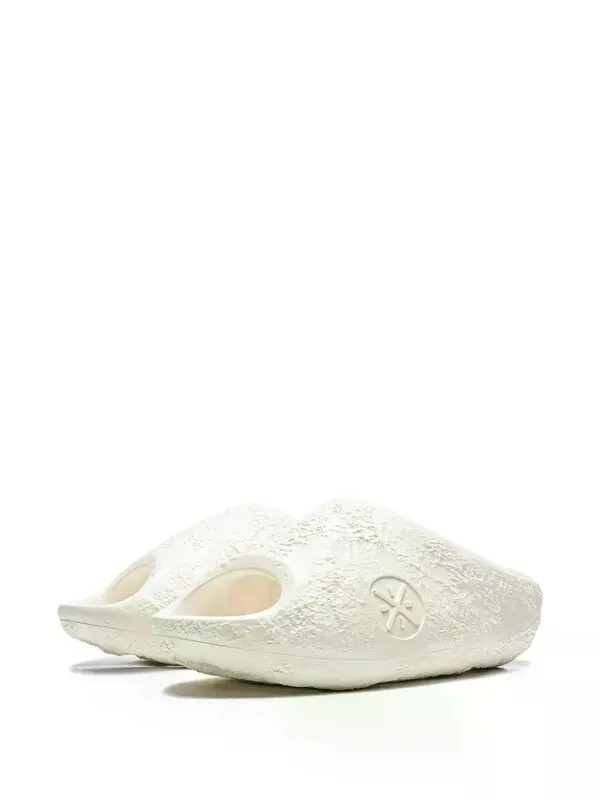 LI-NING Lunar Rock Lite Textured Slides