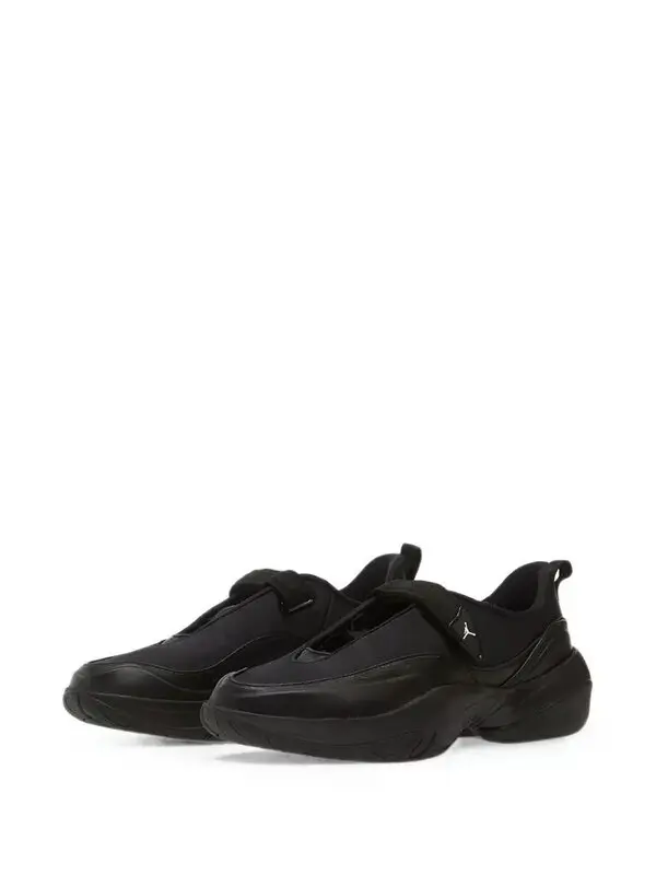 JORDAN Pointe Sneakers
