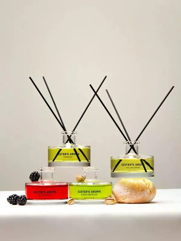 SISTER’S AROMA Logo-detail Reed Diffuser