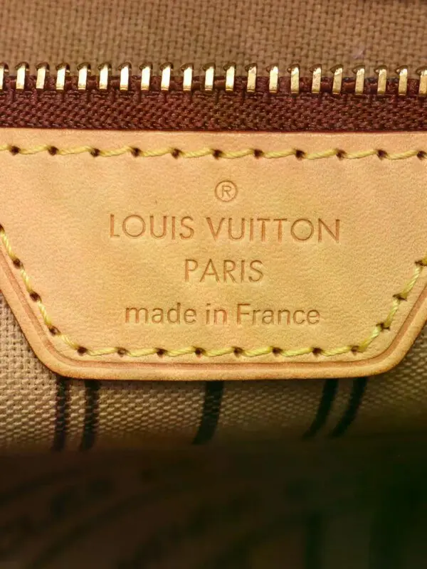 LOUIS VUITTON 2020 Monogram Neverfull Mm Tote Bag - Brown