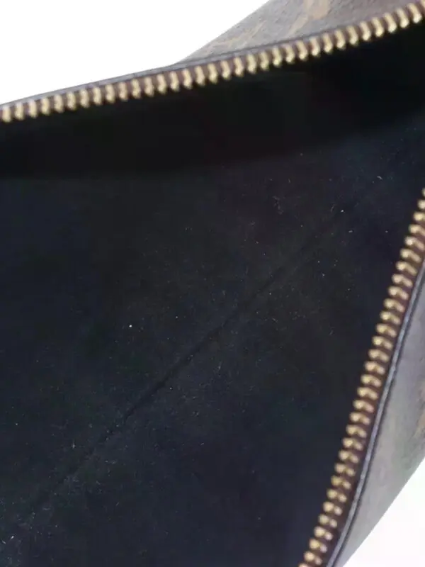 LOUIS VUITTON 2021-2026 Monogram Slim Trunk Shoulder Bag
