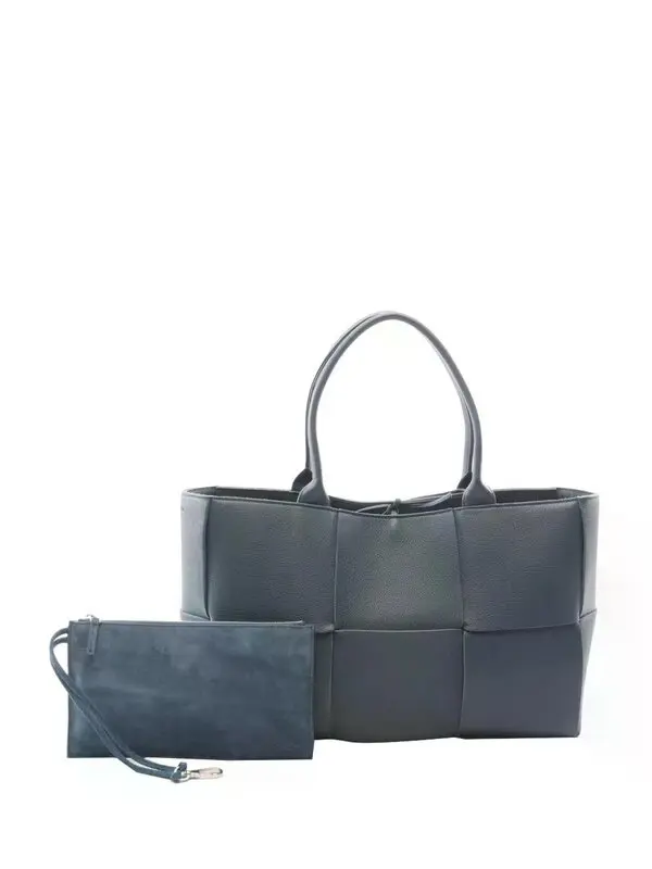 Bottega Veneta 2012-2026 Medium Grained Calfskin Maxi Intrecciato Arco Tote Bag - Blue