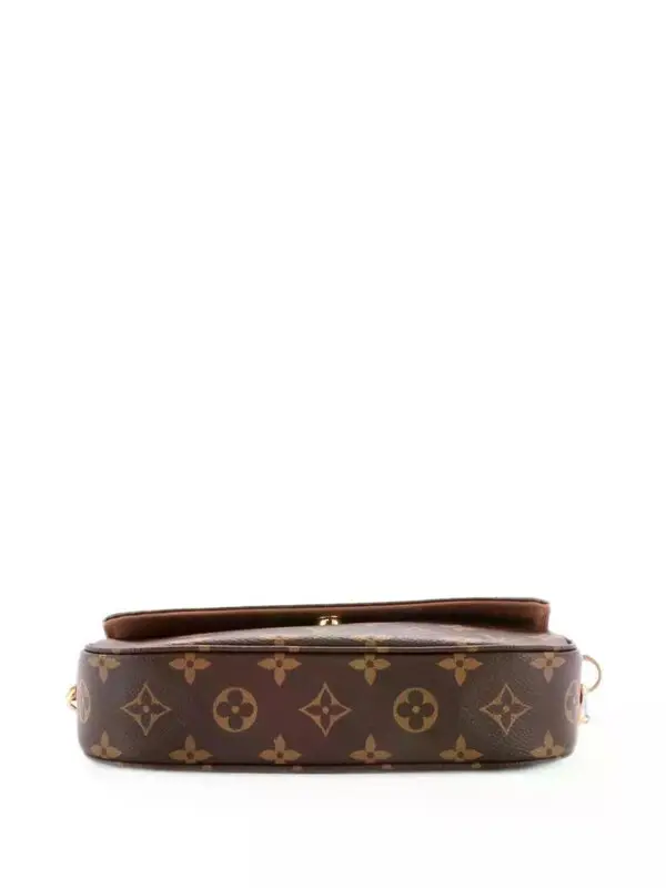 LOUIS VUITTON Ivy Wallet On Chain Monogram Canvas Shoulder Bag - Brown