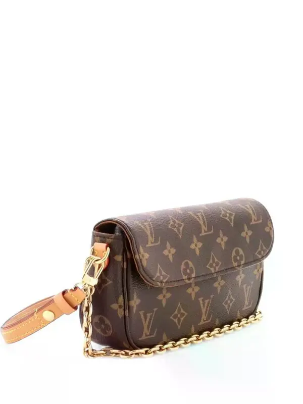 LOUIS VUITTON Ivy Wallet On Chain Monogram Canvas Shoulder Bag - Brown
