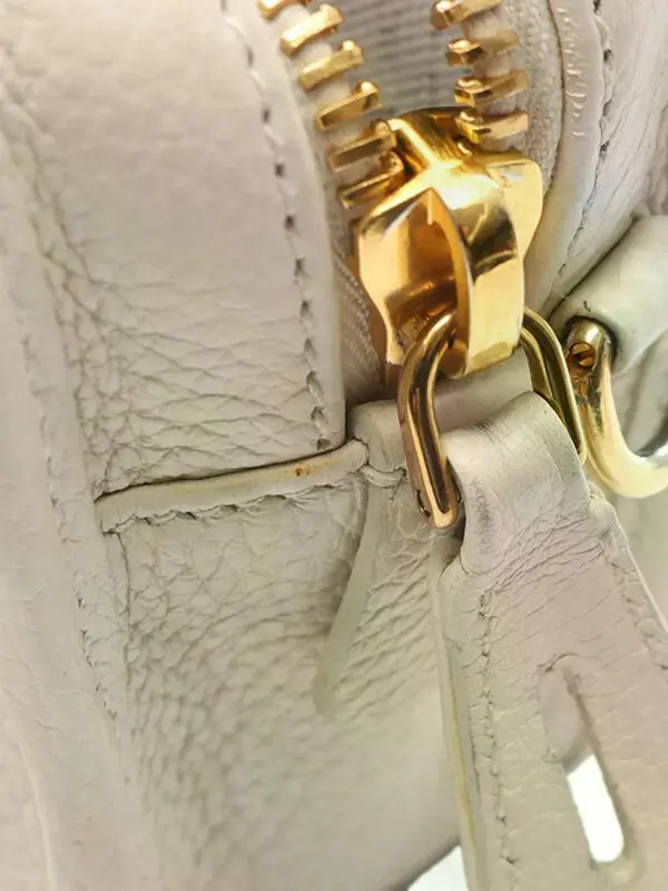Miu Miu 2010-2026 Vitello Daino Soft Satchel