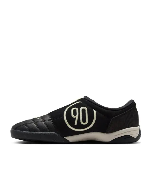 Nike Simple Sports Sneakers