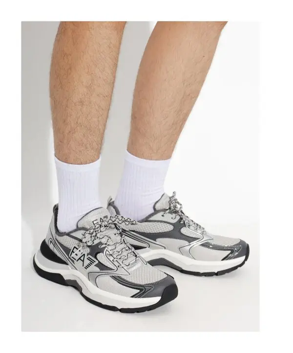 EA7 Low-top Round-toe Sneakers