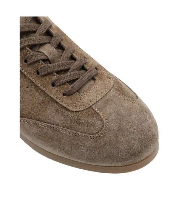 COMMON PROJECTS Suede Low-top Sneakers - Brown