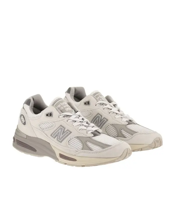 NEW BALANCE 991v2 Sneakers - White