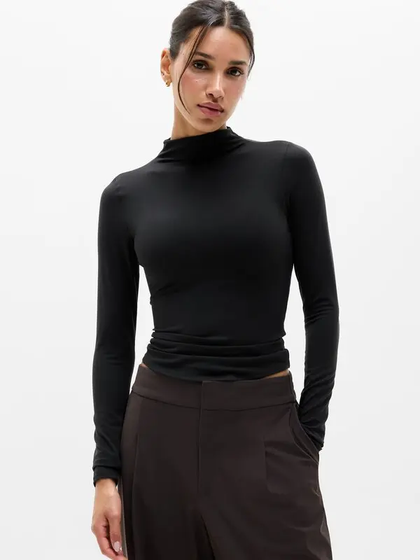 Athleta Bodymove Mock Neck Top