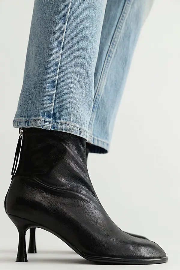 Intentionally Blank Powerhouse Heeled Boots