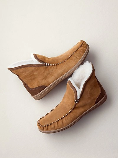 Overland Walker Sheepskin Slipper Boots