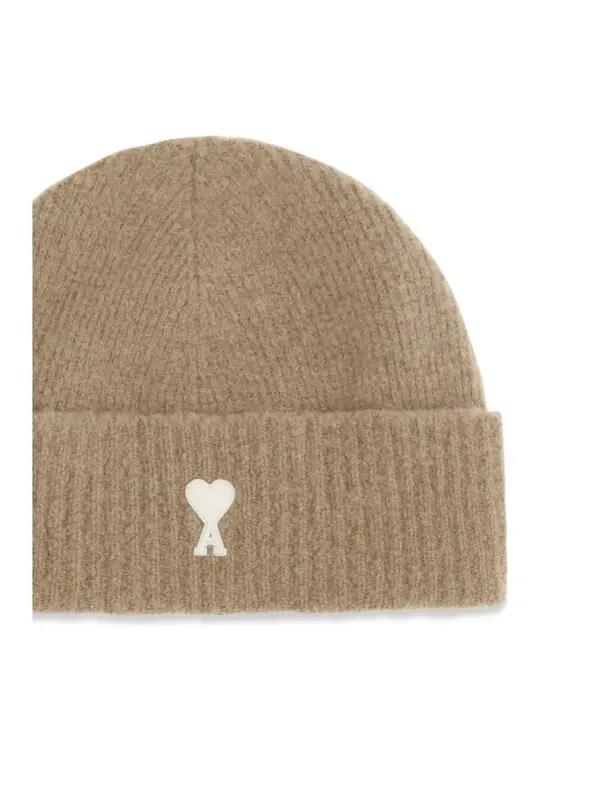 AMI Paris De Coeur Wool Beanie - Cream