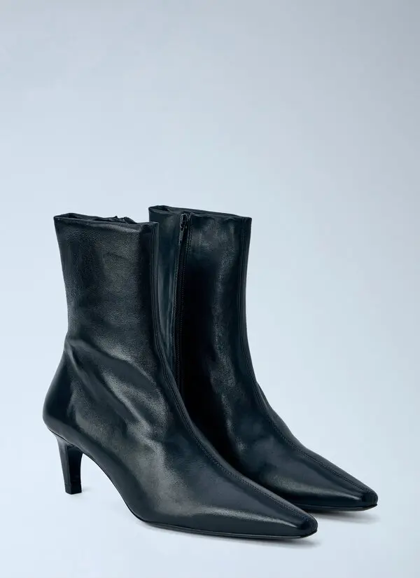 JUDE Cave Ankle Boots